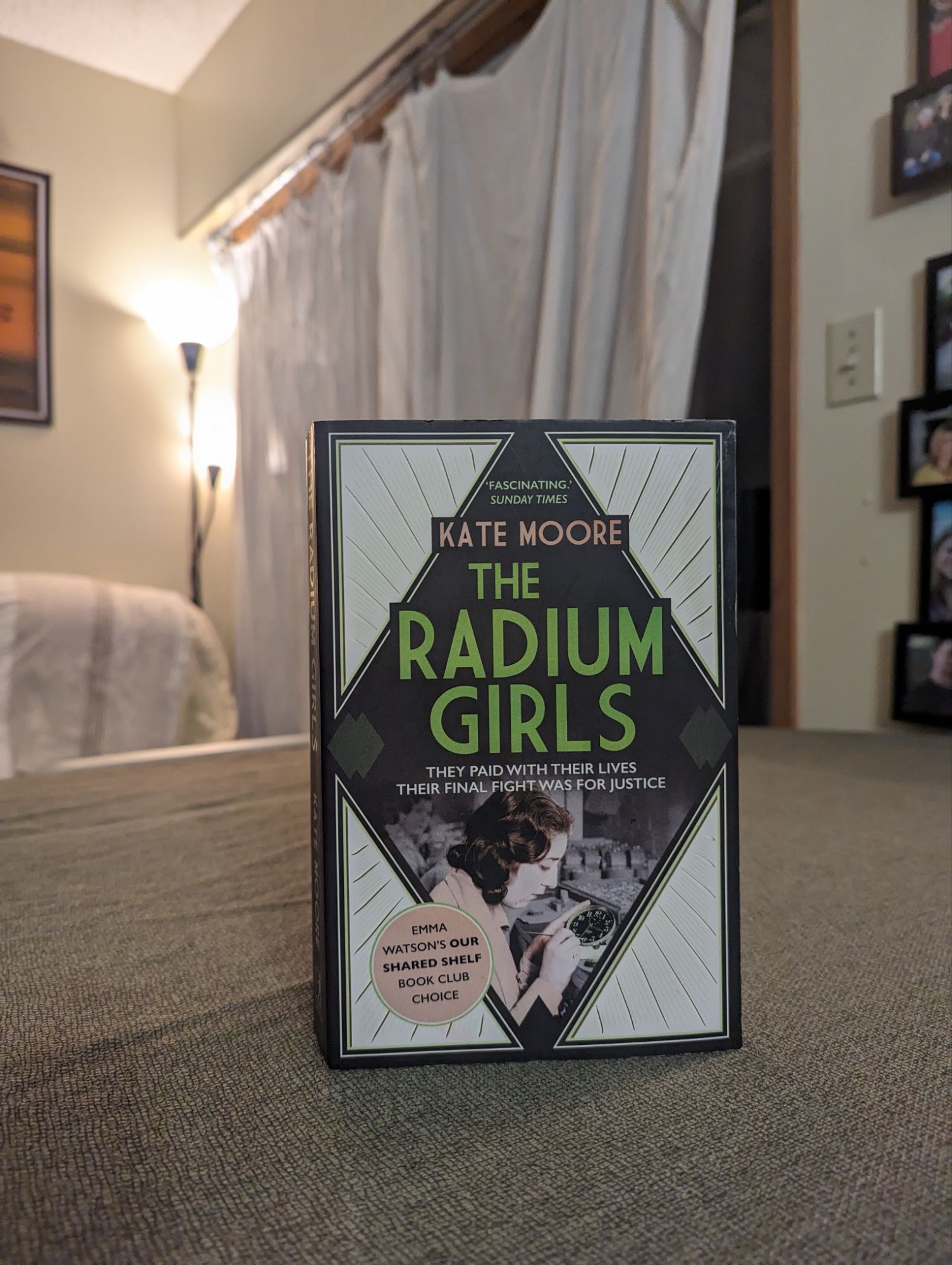 Book review: The Radium Girls – Precious Trash